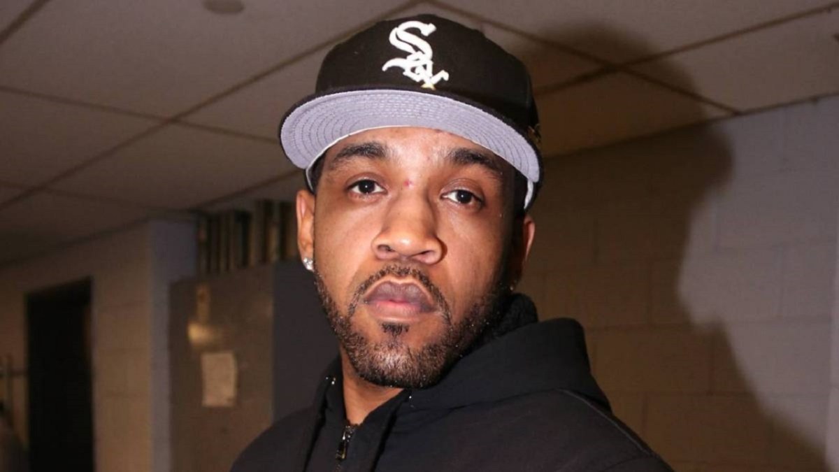 Lloyd Banks Honors Late Manager Hovain As He Drops New Album 'COTI3 ... Lloyd Banks Honors Late Manager Hovain As He Drops New Album 'COTI3 ...